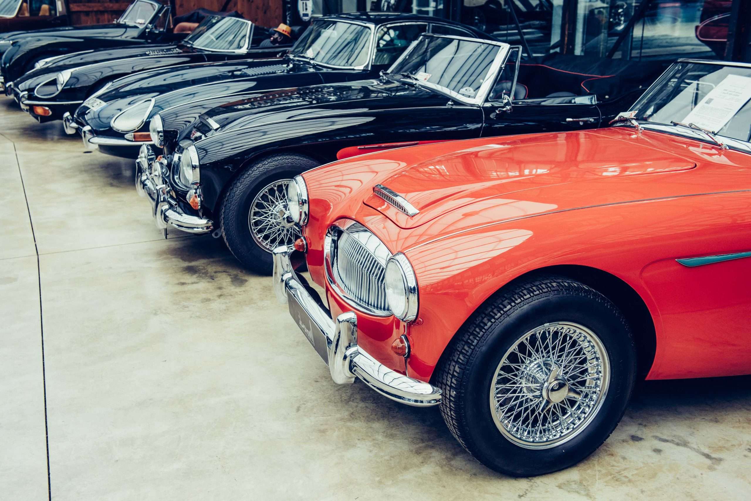Classic Car Insurance: Protect Your Pride & Joy 🚘
